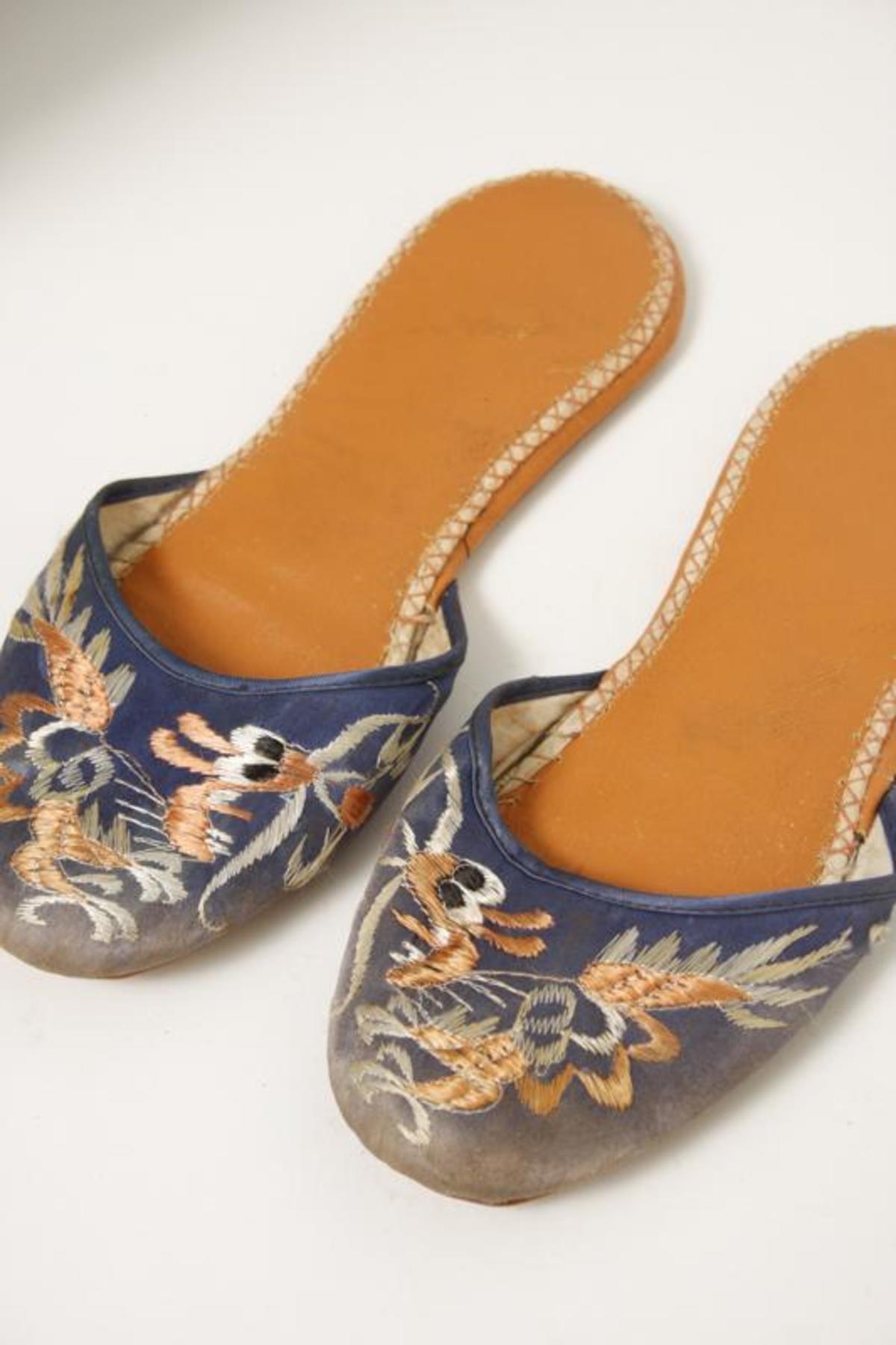 VINTAGE CHINESE SLIPPERS | Garmentory
